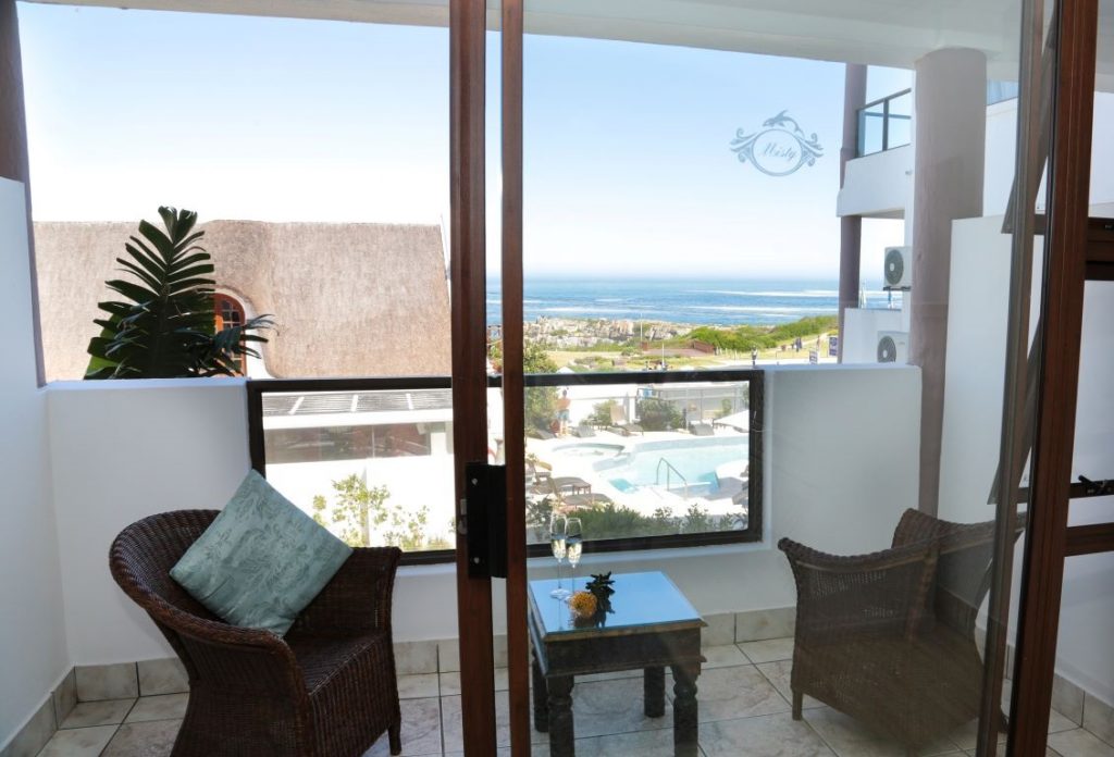 Find a room for you – Misty Waves Hotel